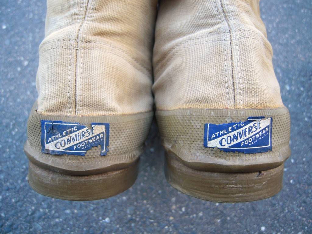 ARMY CONVERSE: container