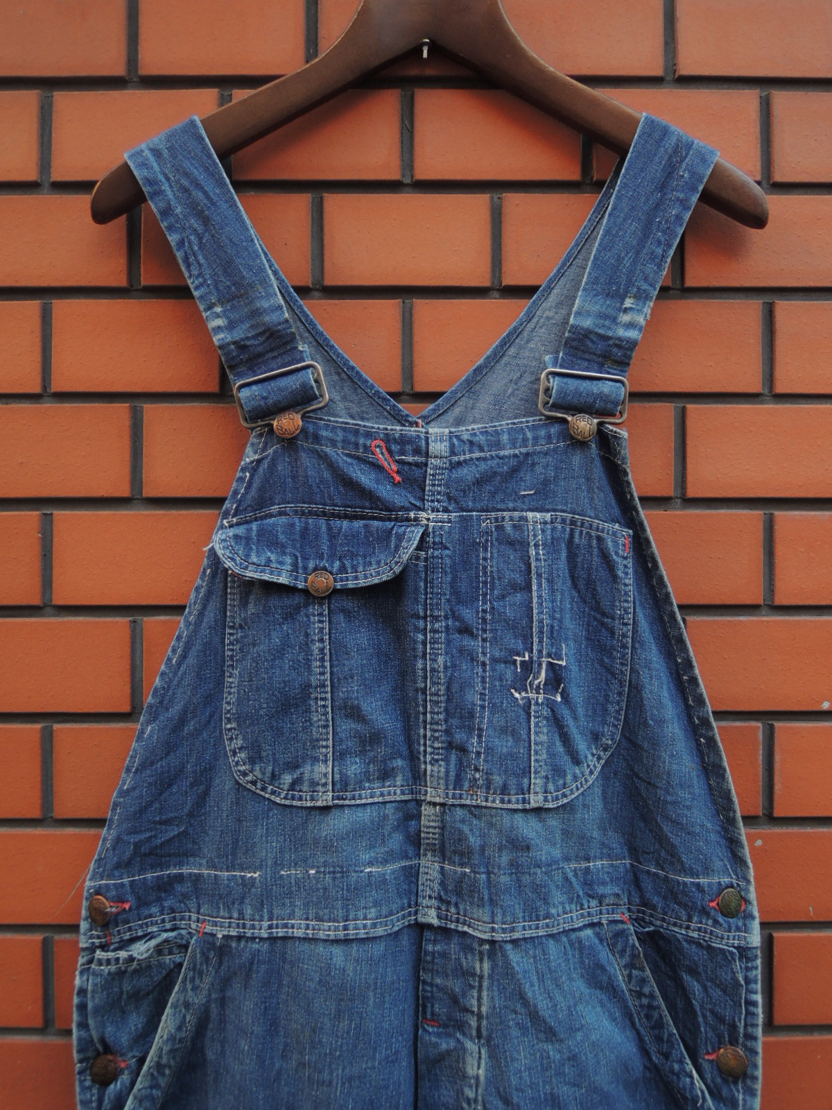 RED BALL overalls: container