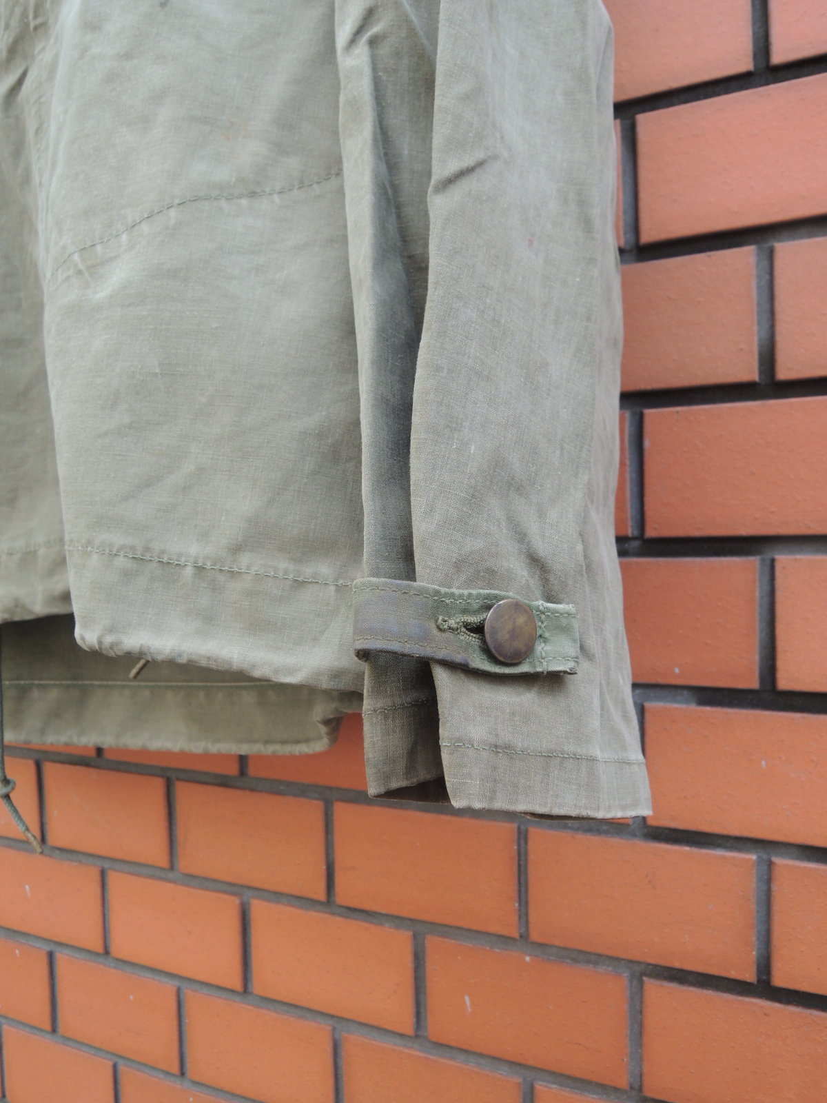 USN rain-parka: container