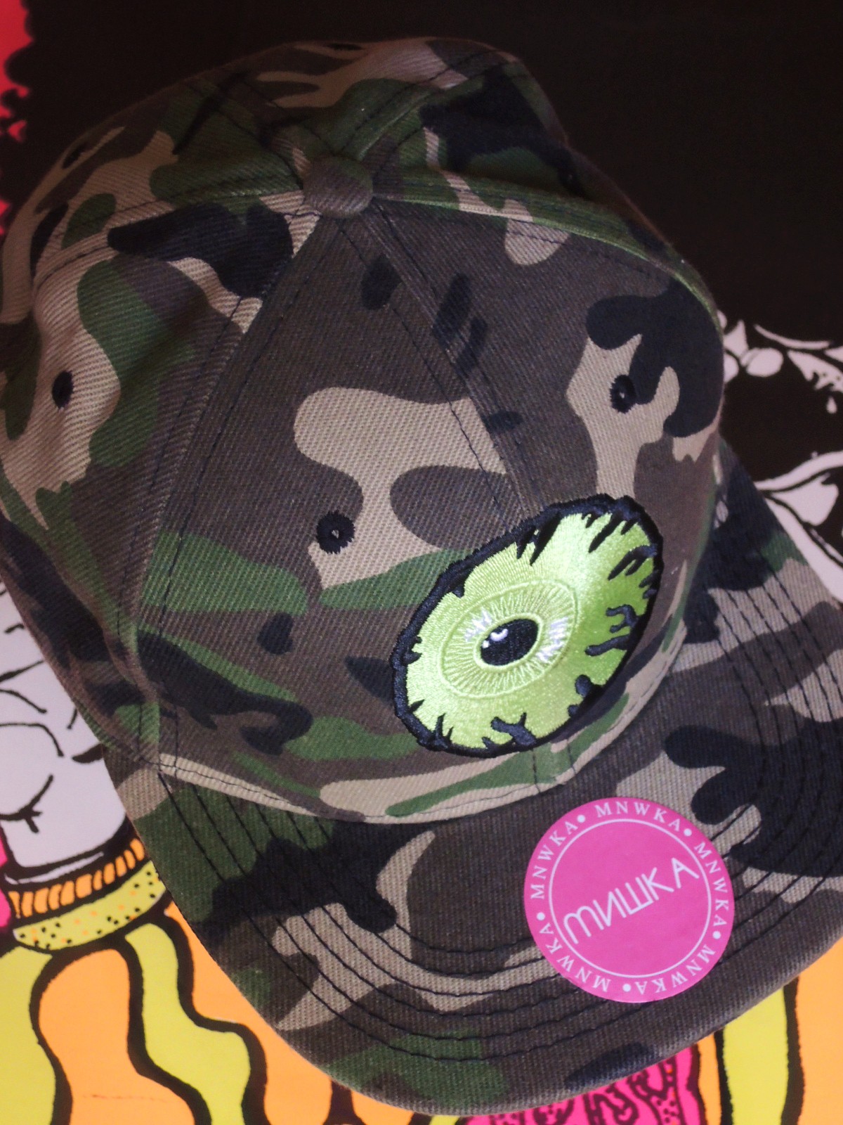 NEW MNWKA × NEW-ERA: container